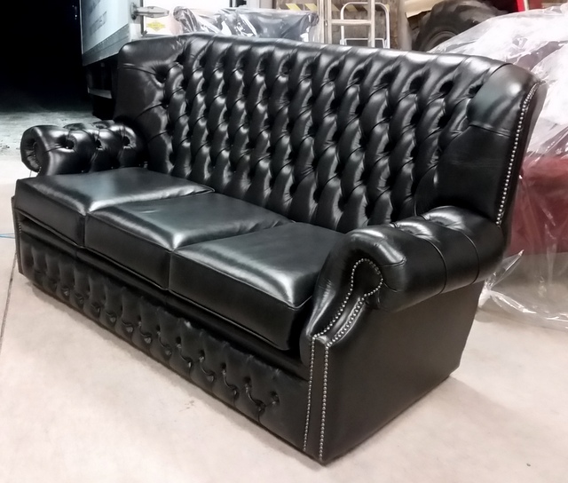 Chesterfield Wraparound Vintage Colours - Moy Antiques