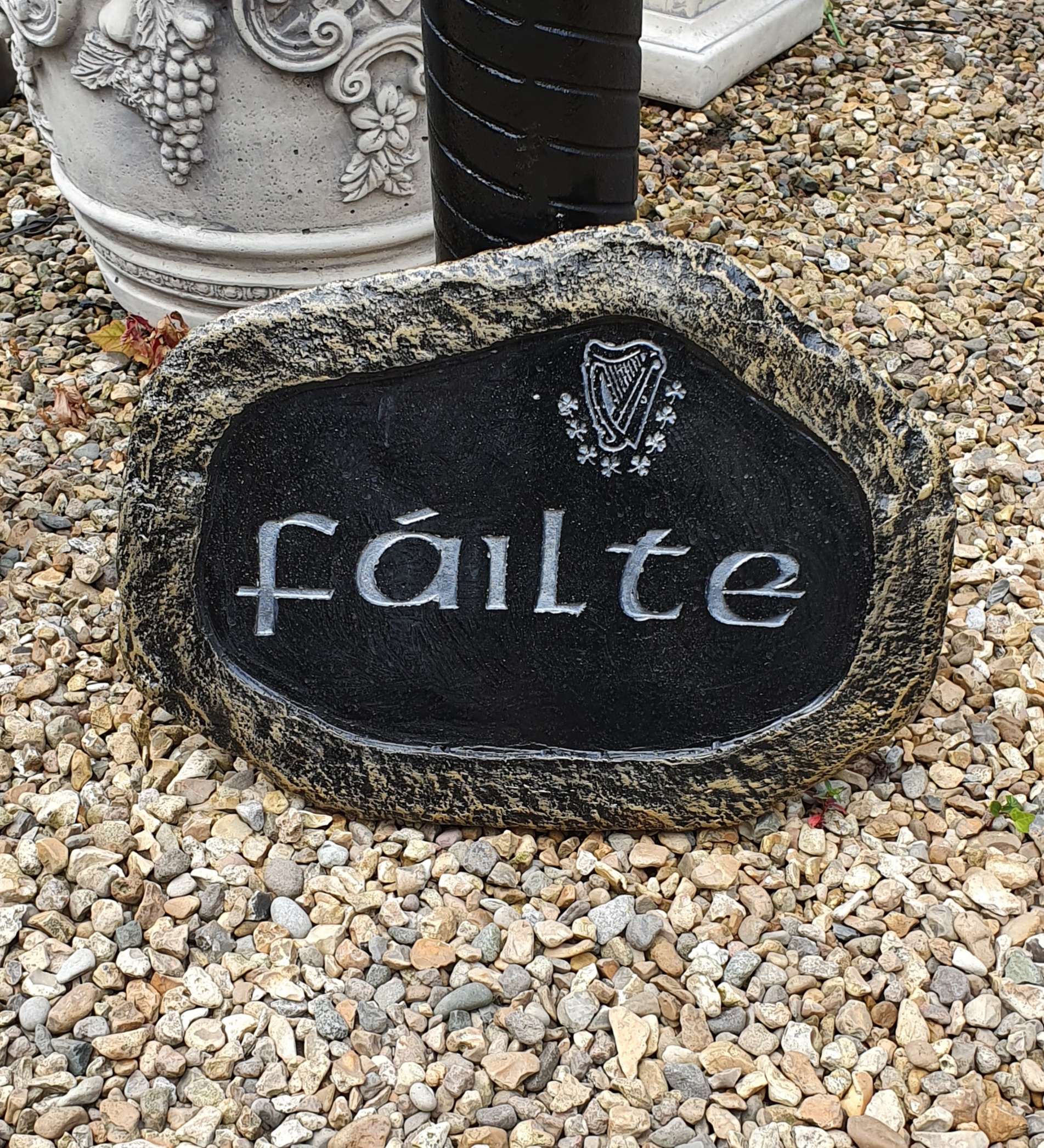 Fáilte sign - Moy Antiques