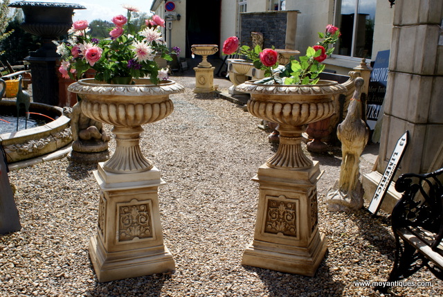 Classical Garden Urns - Moy Antiques
