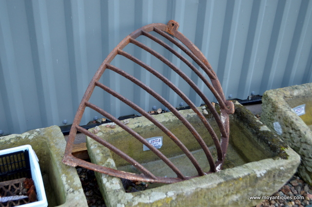 Corner Hay Rack - Moy Antiques