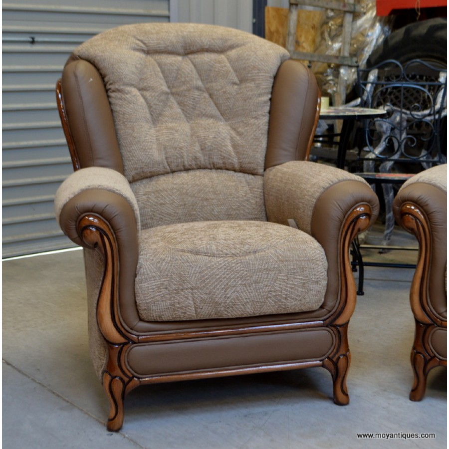 The Queen Ann Mini Divani - Moy Antiques