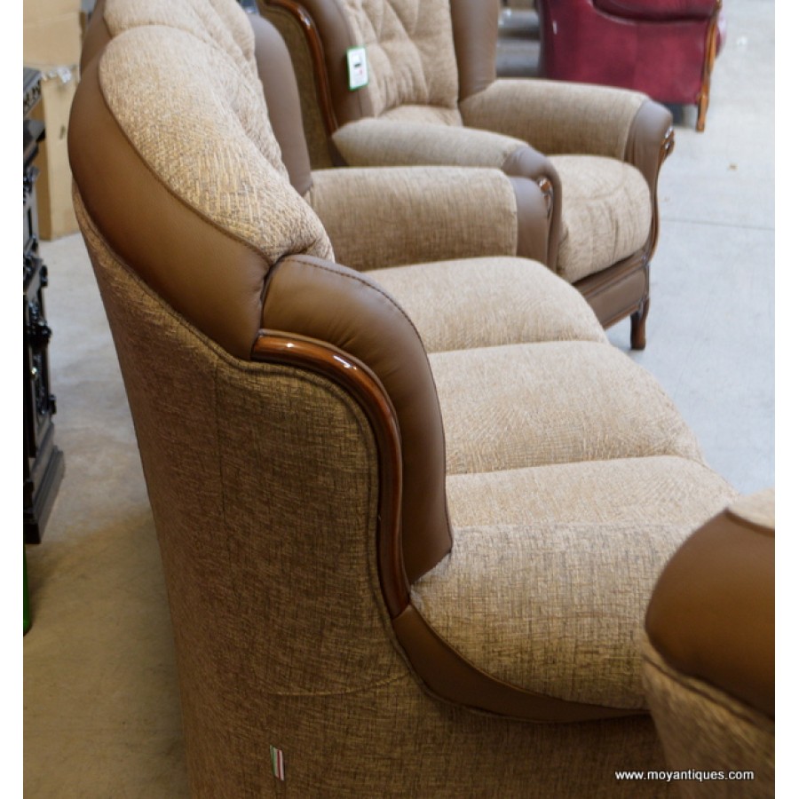 The Queen Ann Mini Divani - Moy Antiques