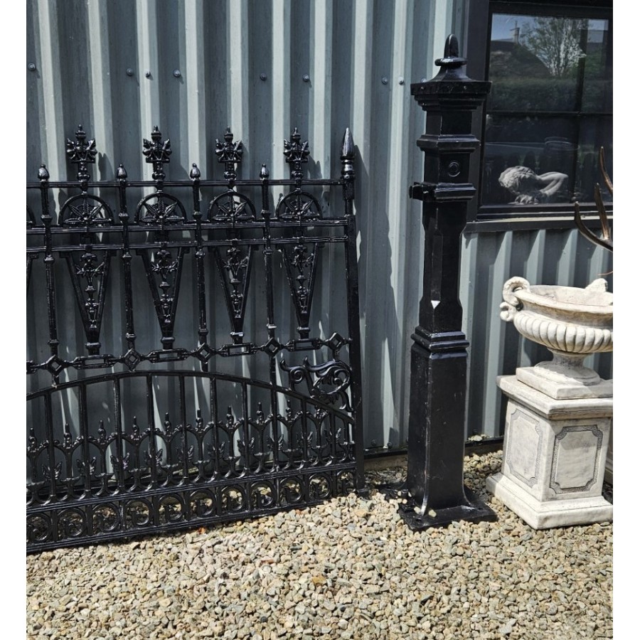 Cast Iron Gates & Piers - Moy Antiques